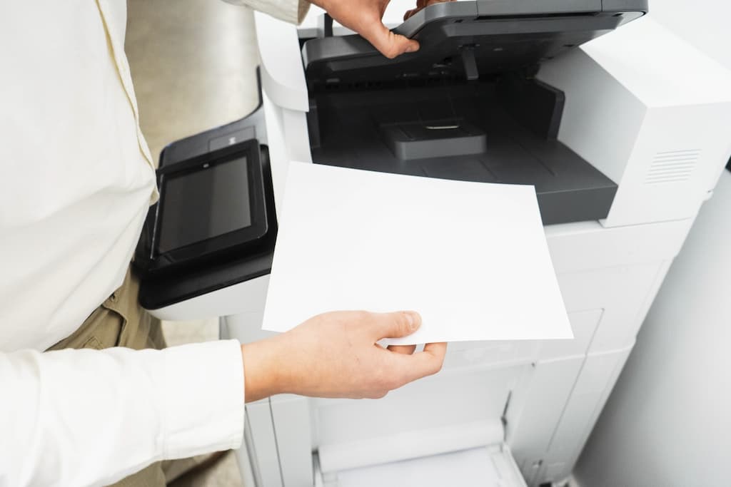 7 Cara Mengoperasikan Mesin Fotocopy - Panduan Pemula